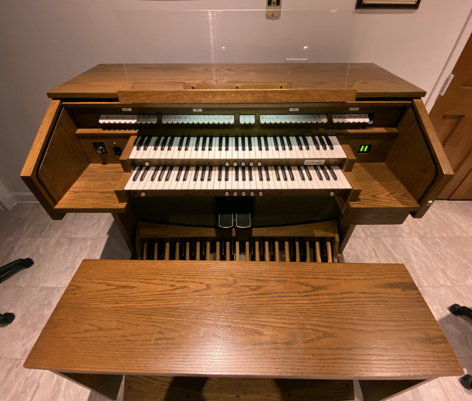 Used Organs | Allen Organ Studios