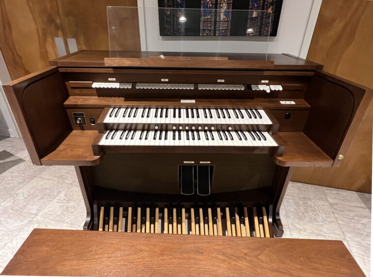 Used Organs | Allen Organ Studios